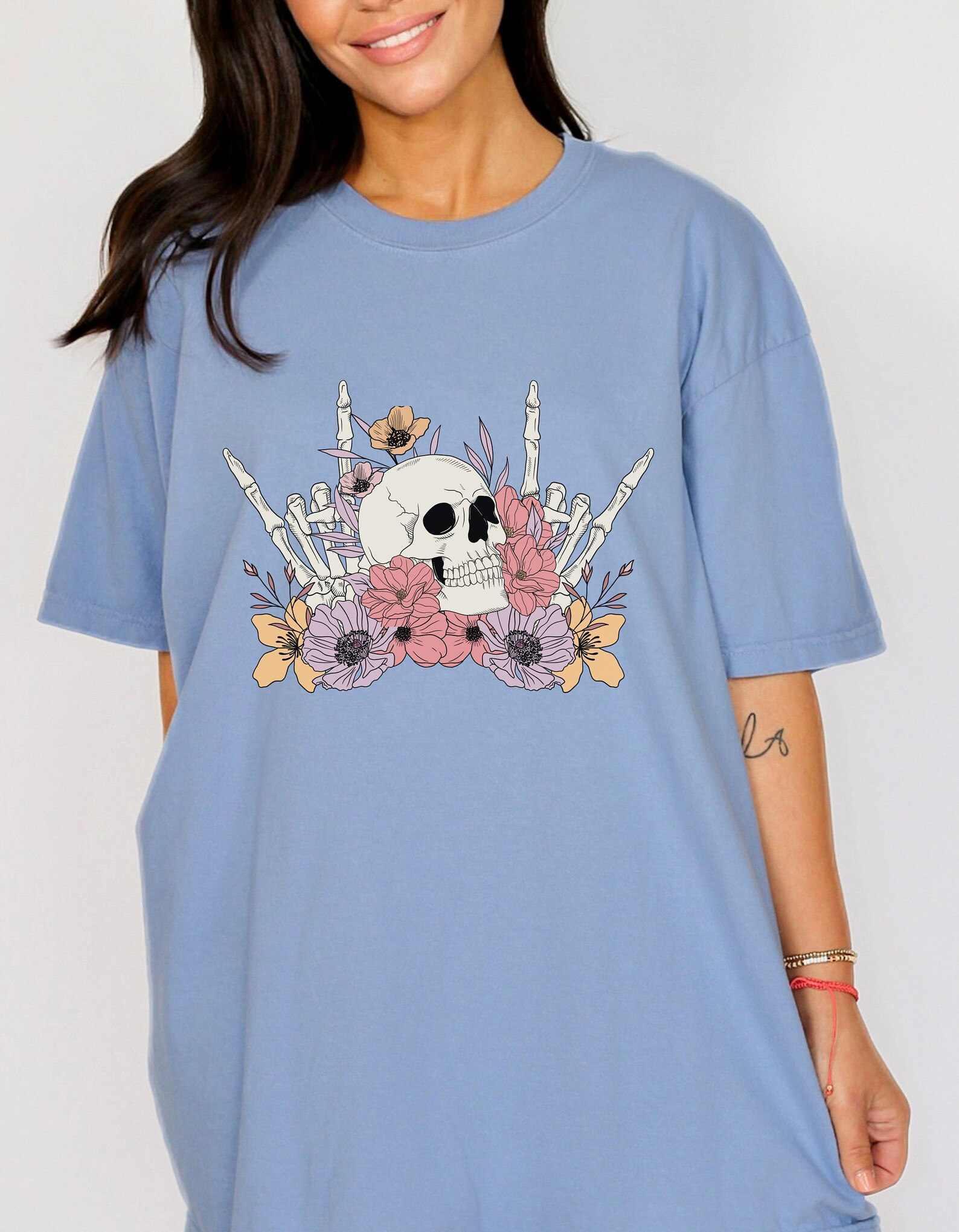 Skeleton Hand Skull T-shirt for Her Oversized Graphic Tee Skeleton ...