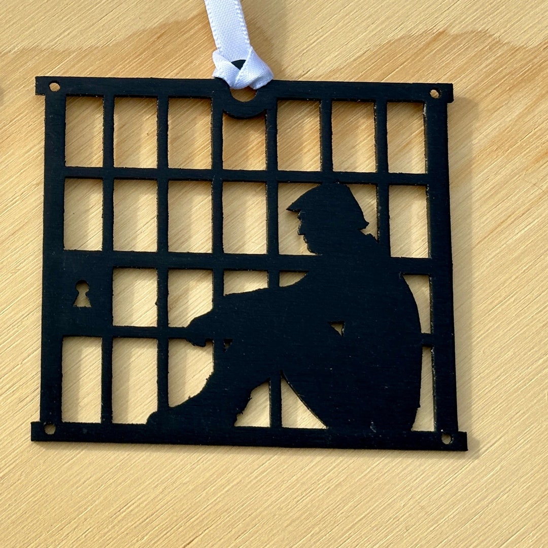 Funny Anti-trump Gift, Trump for Prison, Trump Indicted, on Trial, 20 ...