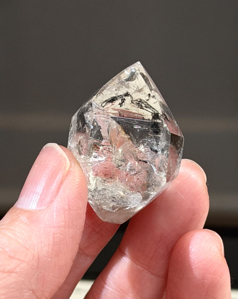 Light Smokey Tone Enhydro Quartz, Large Chamber Floating Sand & Inner ...