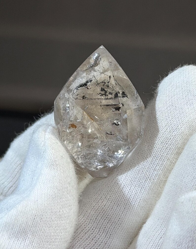 Light Smokey Tone Enhydro Quartz, Large Chamber Floating Sand & Inner ...