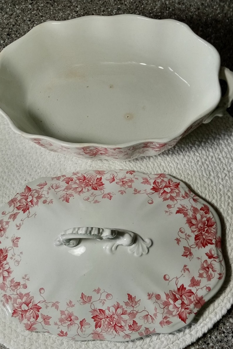 Victorian Covered Serving Bowl in Edgevale Red Transferware by John ...