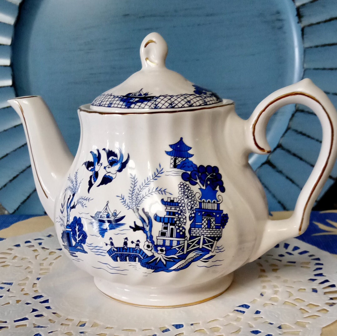 Blue Willow Teapot From the English Collection by Salem China - Etsy