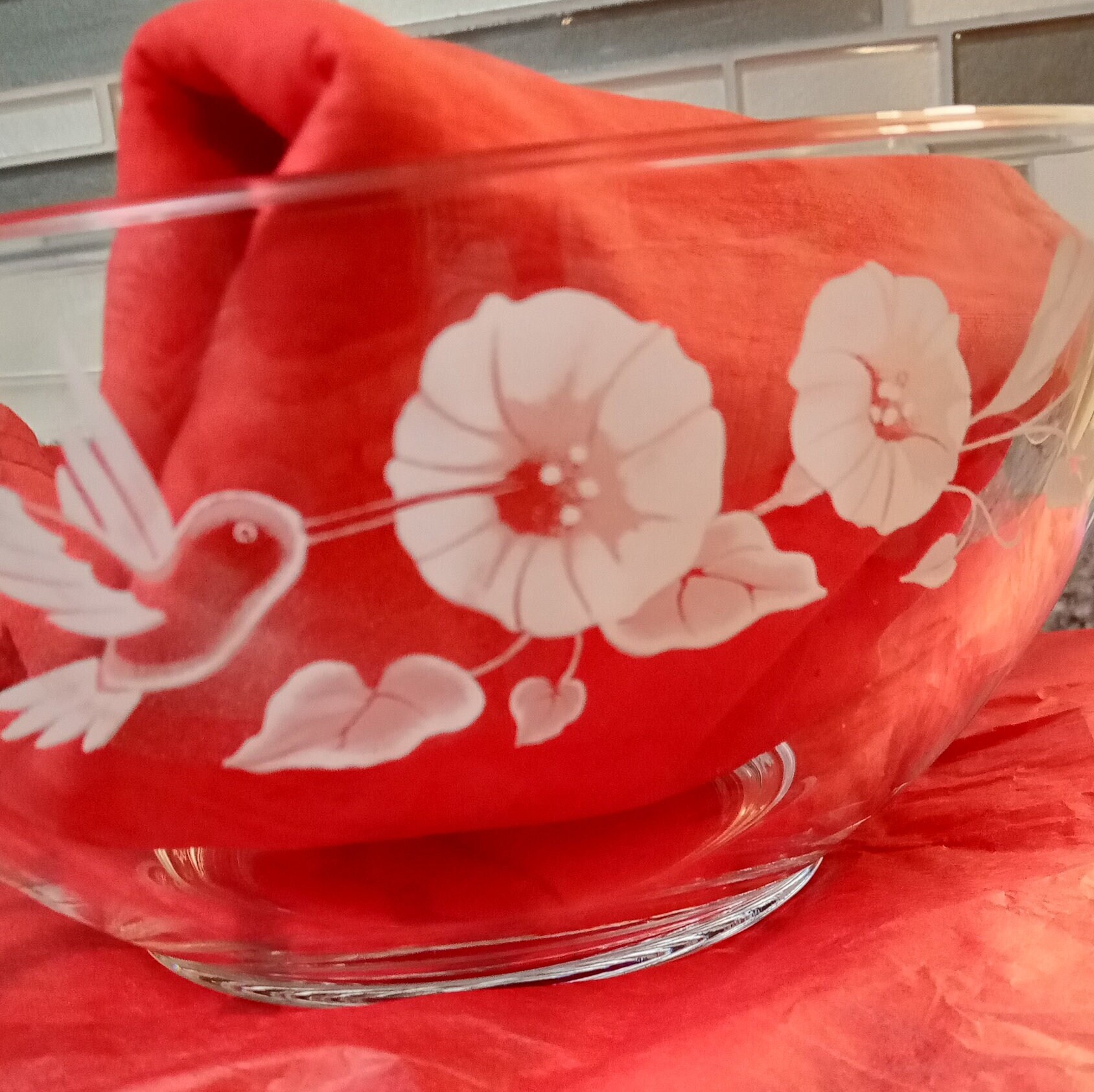 Avon Hummingbird 8 Serve Bowl in Blown Crystal - Etsy
