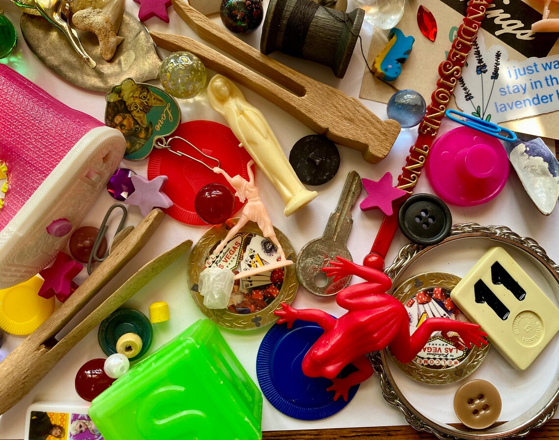 Junk Drawer Lot Crowcore Goblincore Geocache Trinkets Lot 12 Ounces - Etsy