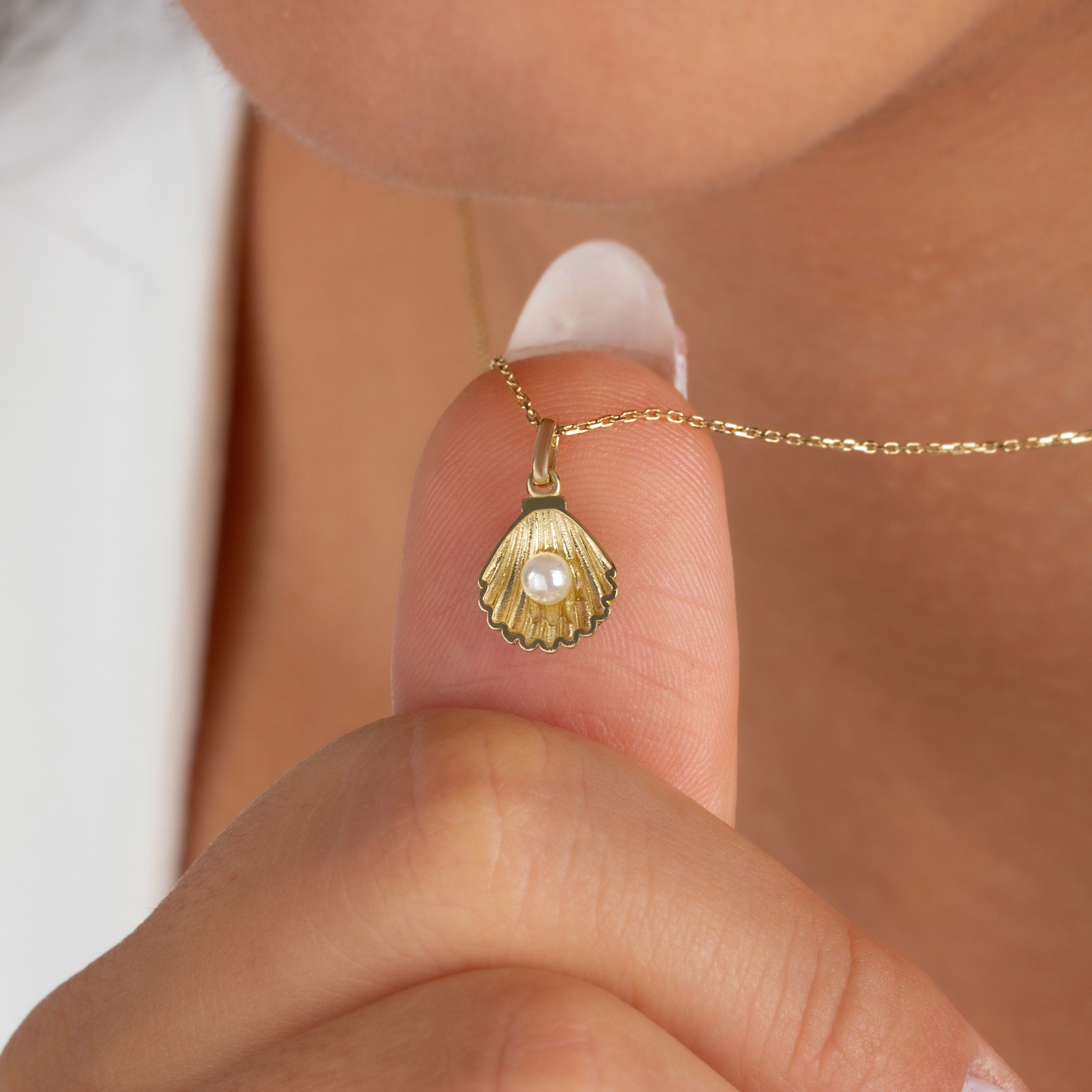 Single Pearl in Shell Necklace 14K Solid Gold Sea Shell - Etsy