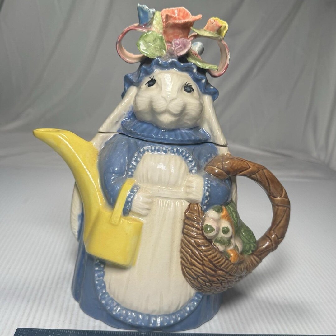 Homemade Hand Painted Anthropomorphic Bunny Rabbit Tea Pot VTG - Etsy