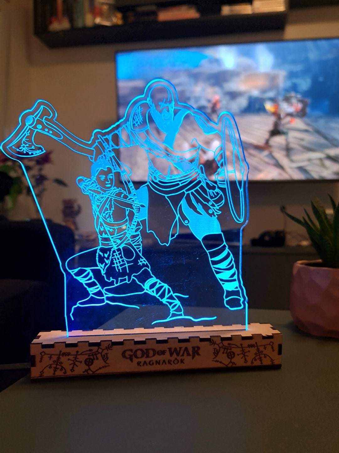 God of War Ragnarök - Gamer Night Desk Lamp - Kratos and Atreus - Etsy