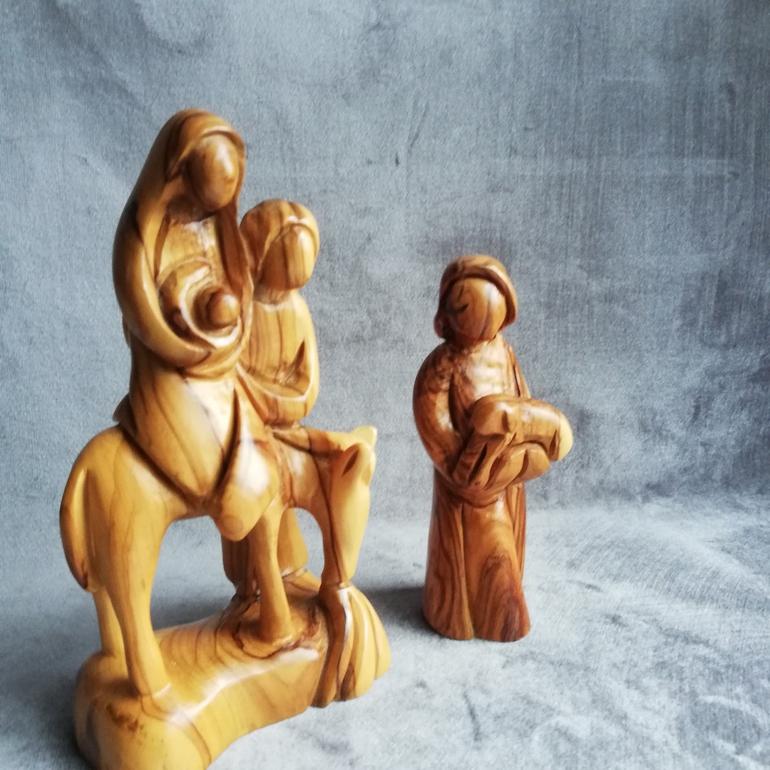 Olive Wood Entry Into the Bethlehem Statue - Etsy