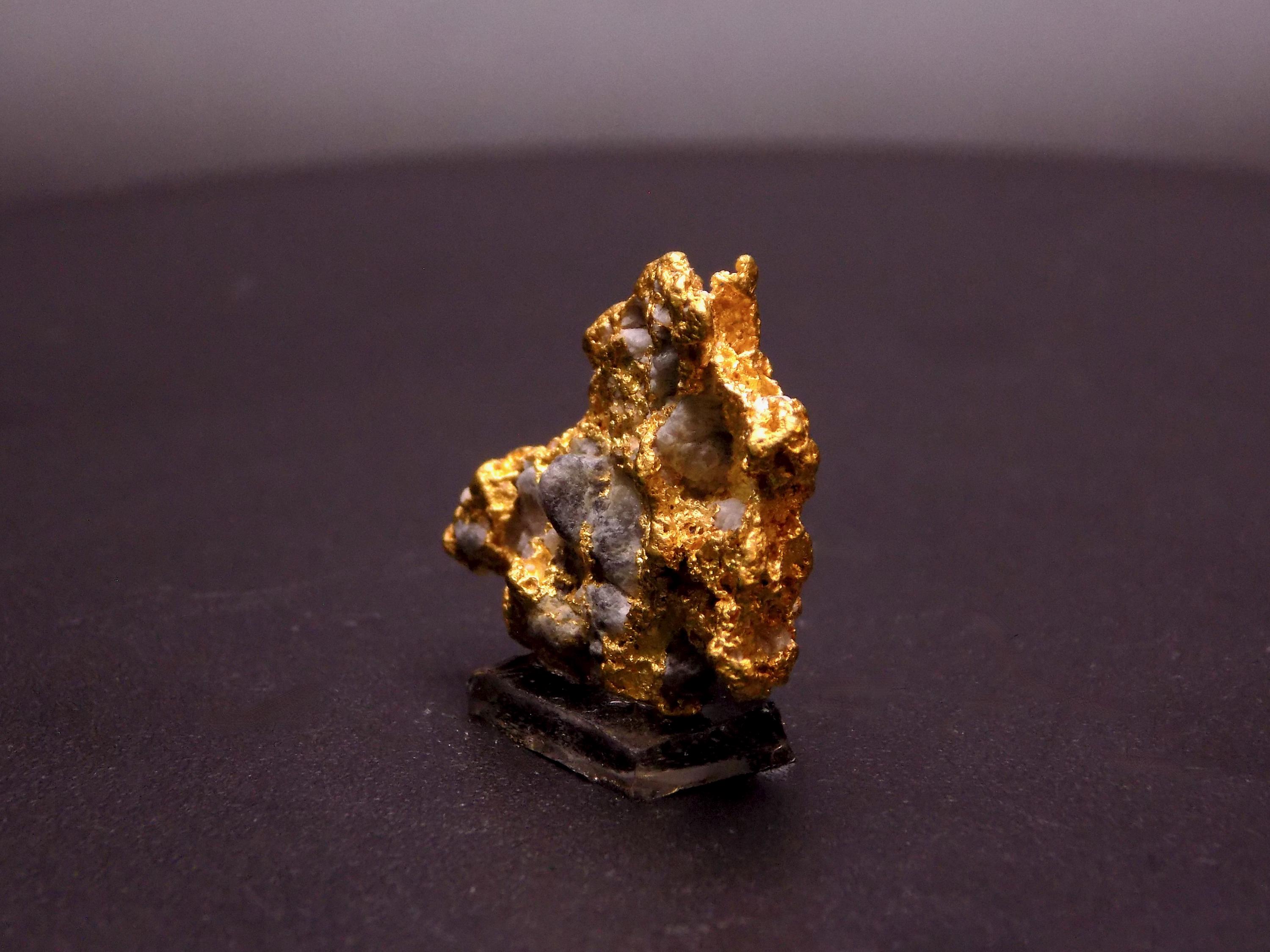 Native Gold and Quartz Nugget, Native Mineral Sample, Metal Specimen ...