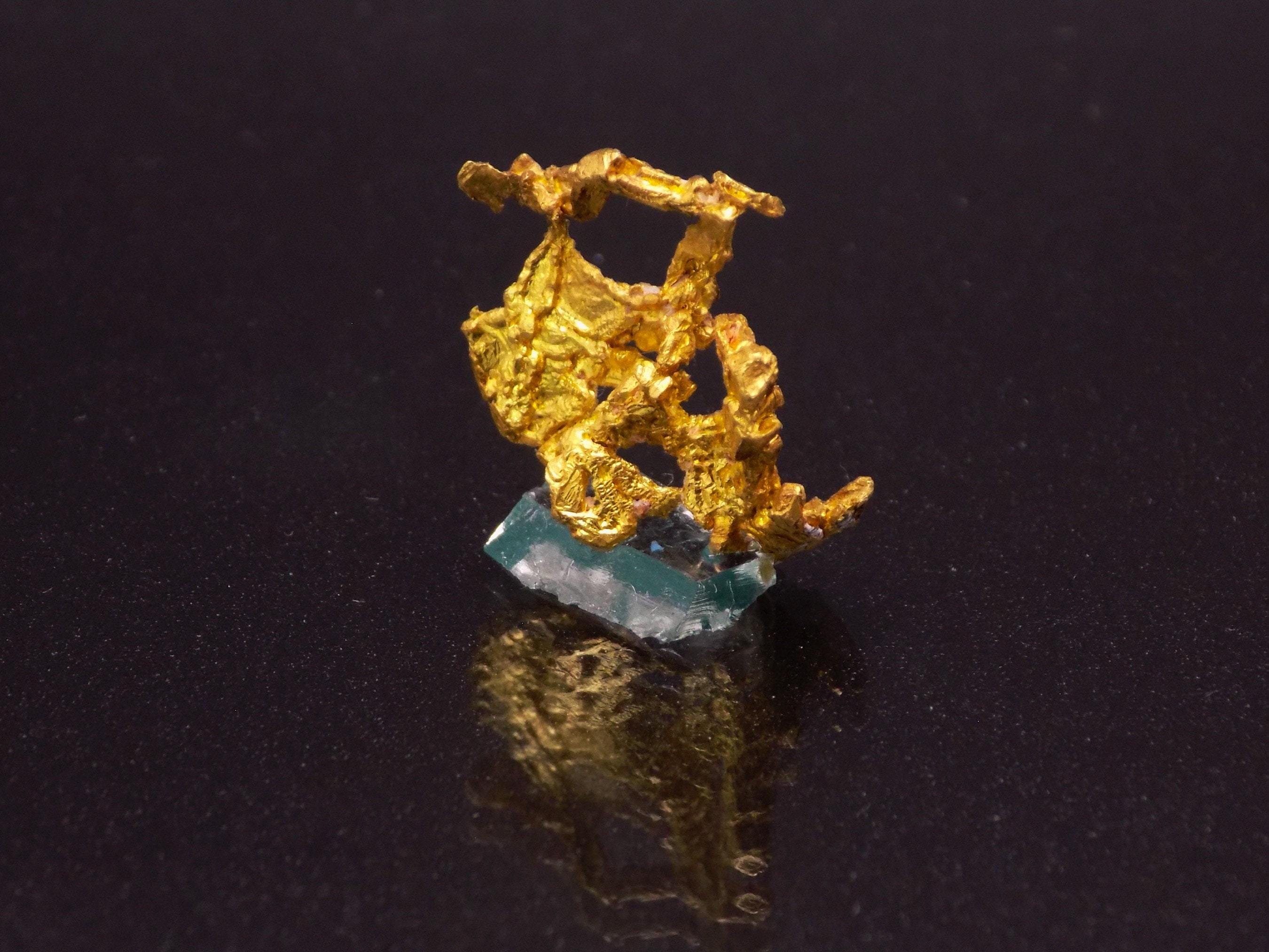 Native Gold Crystal, Gold Nugget, Native Mineral Sample, Metal Specimen ...