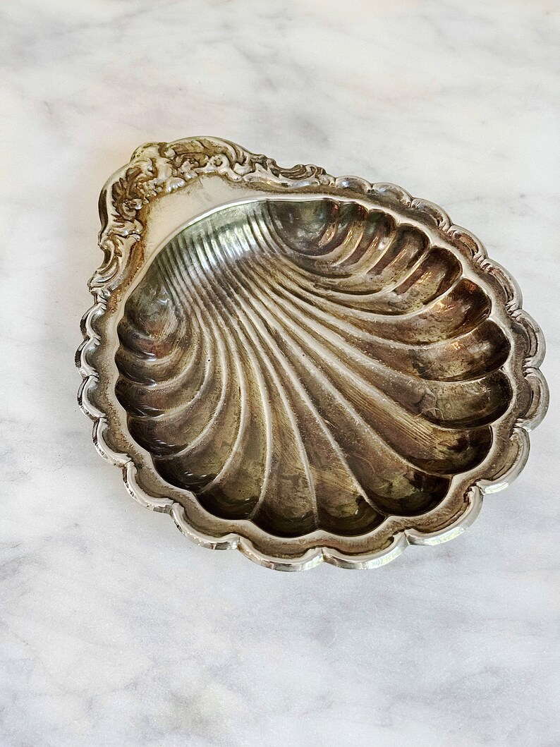 Vintage Silver Plated Scalloped Clam Shell Dish Sea Shell Vanity Tray ...
