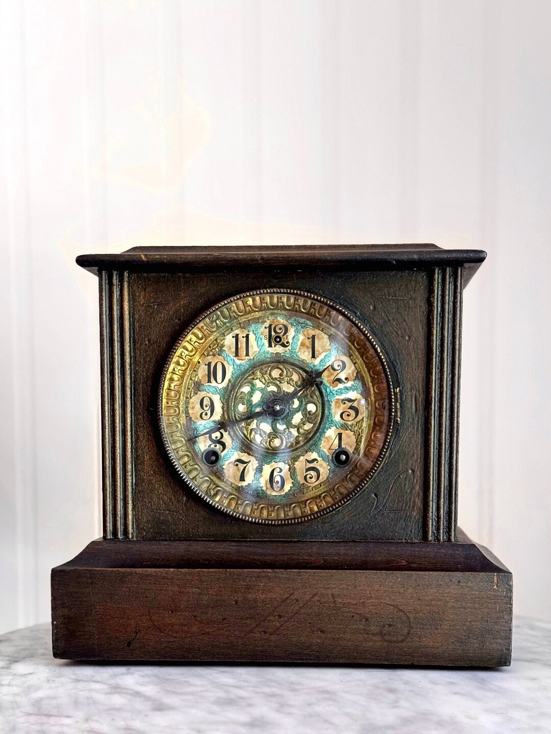 Antique Gilbert Mantle Clock 1800s Key Wind Pendulum Clock Wooden ...