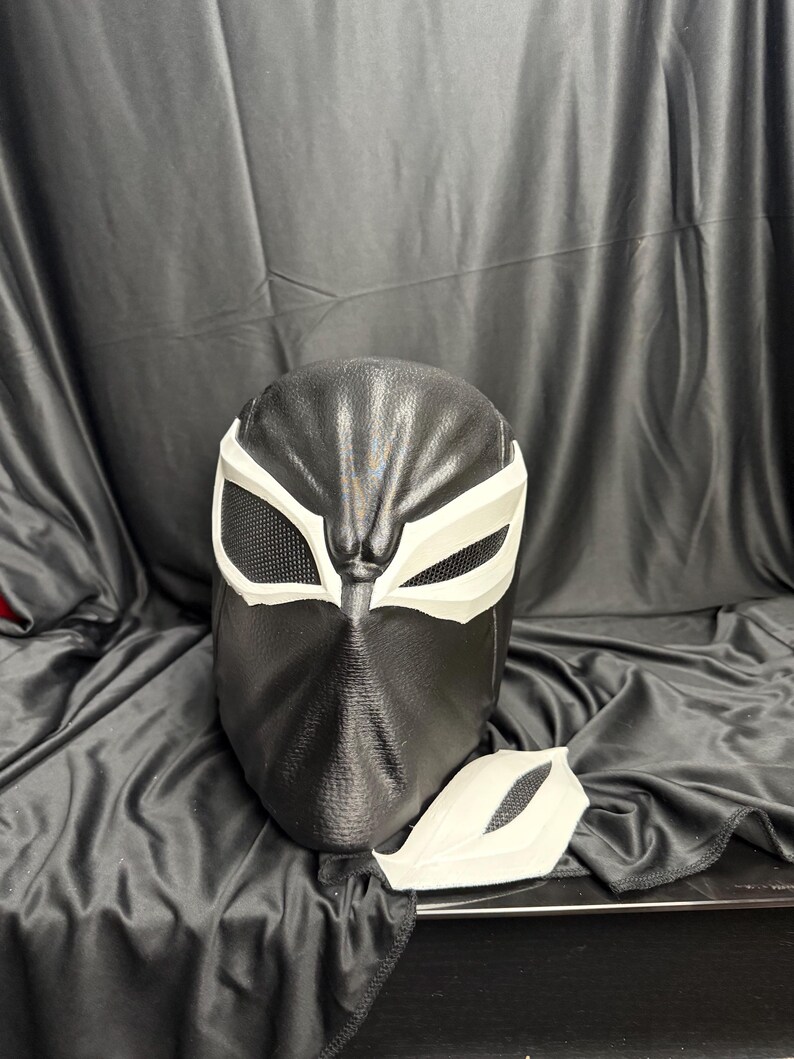 Agent Venom Helmet – Marvel Cosplay Armor Prop, 3D Printed Collectible ...