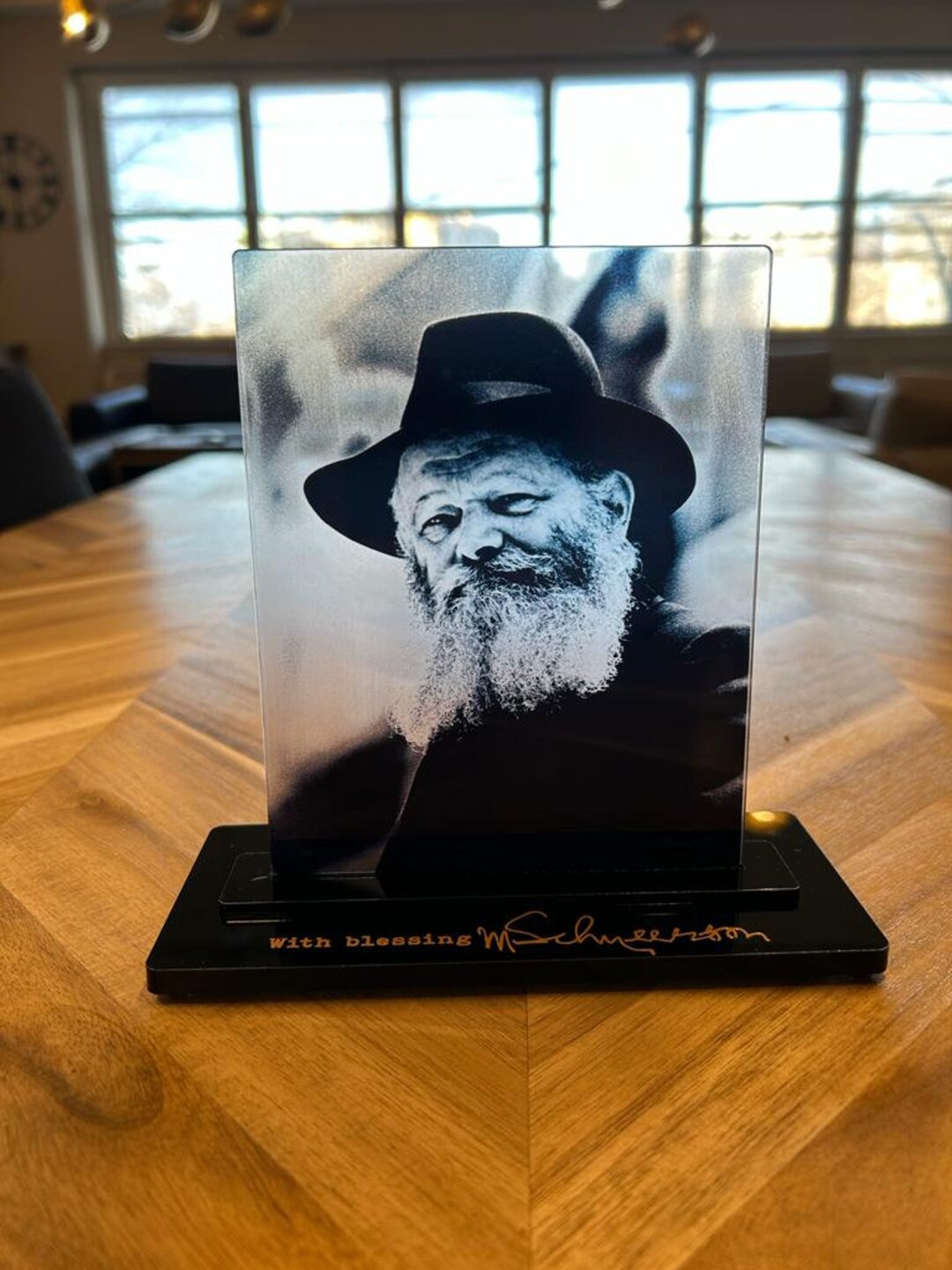 Personalized Rebbe Picture With Rebbe's Signature on a Stand Semi ...