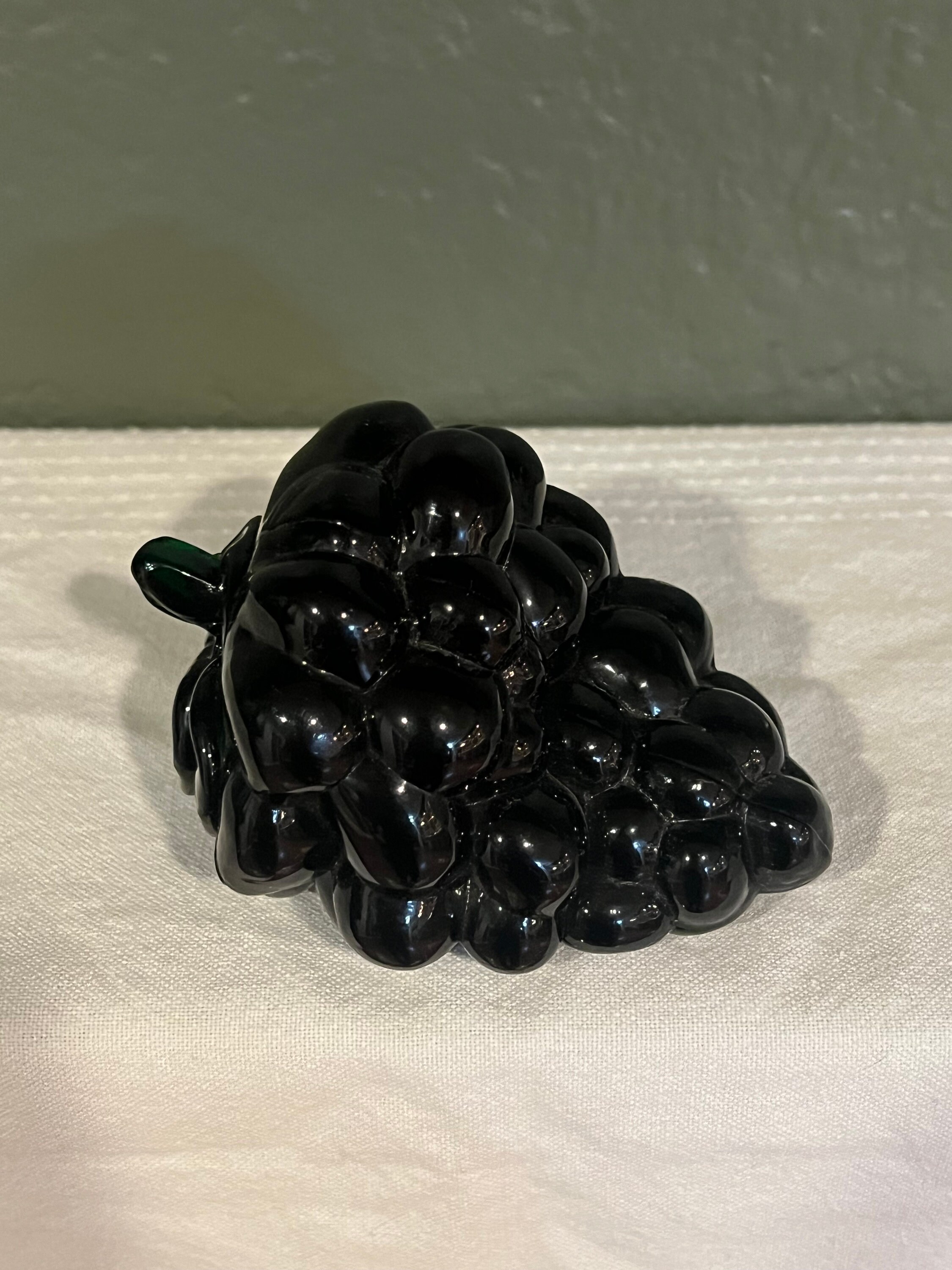 Pair of Vintage Art Glass Grape Cluster Fruit Kitchen Decor Collectible ...