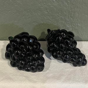 Pair of Vintage Art Glass Grape Cluster Fruit Kitchen Decor Collectible Paperweights - Etsy