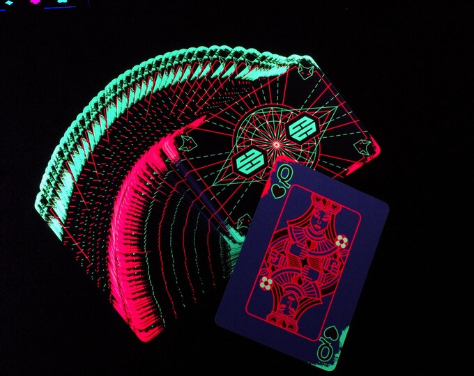 Chris Cards V2 Playing Cards - Cardistry, Magic Cards With the Glow ...