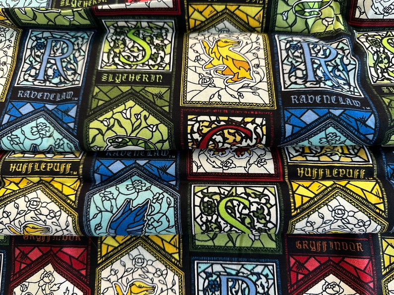 Harry Potter Hogwarts Crest Fabric by the 1/2 Yard Hogwarts - Etsy