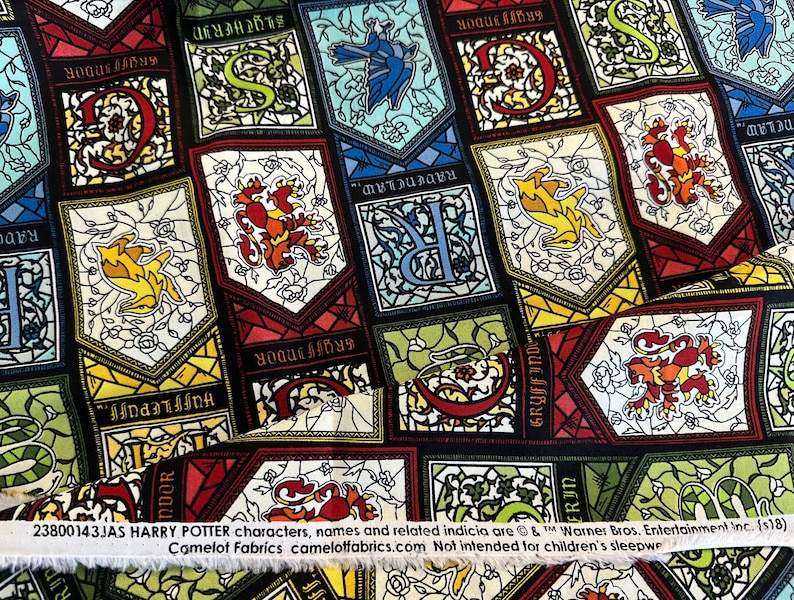 Harry Potter Hogwarts Crest Fabric by the 1/2 Yard Hogwarts - Etsy