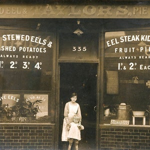 English Pie and Mash Shop Advertising Sign - Etsy