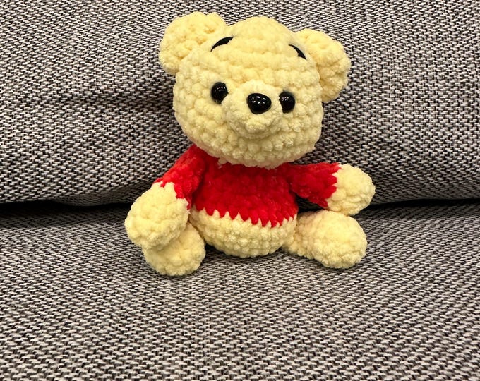Small Winnie the Pooh - Etsy