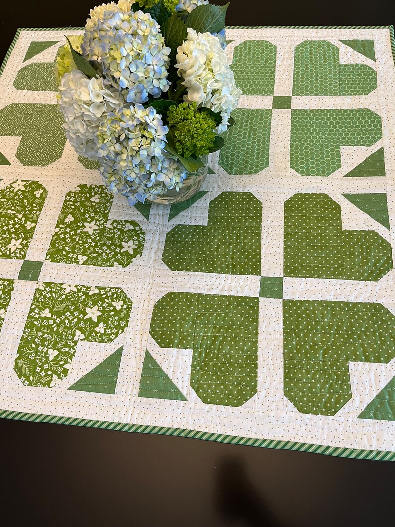 Handmade Farmhouse Flowers Large Table Topper - Etsy