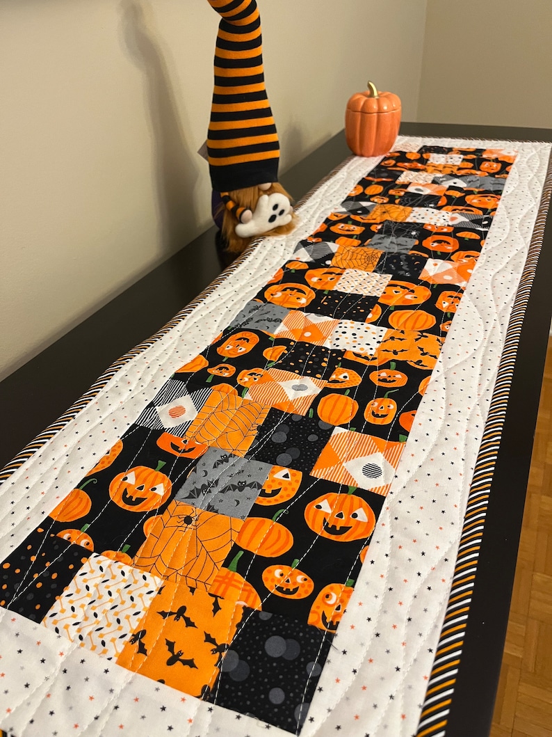 Handmade Quilted Fall /holiday Table Runner - Etsy