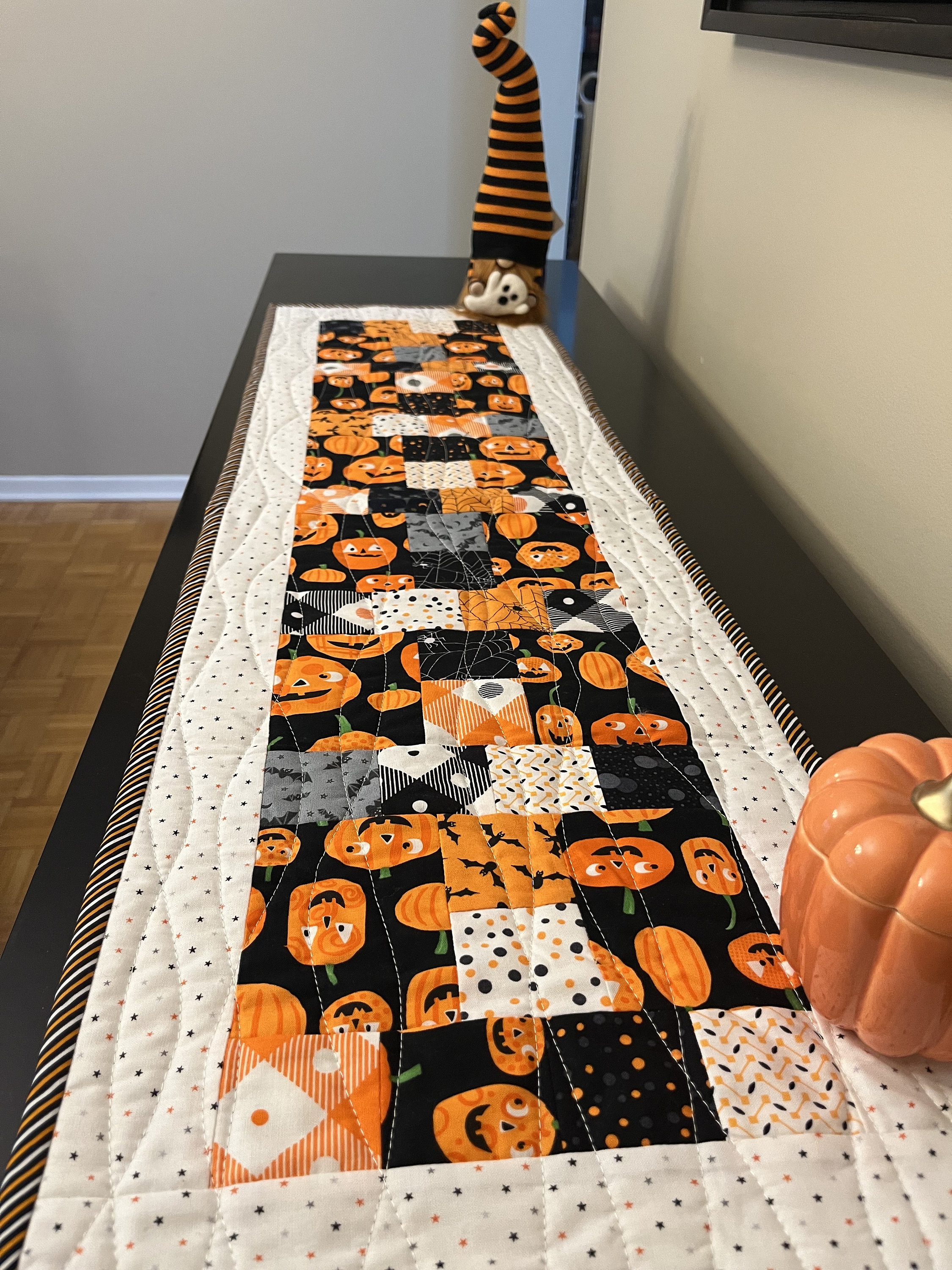 Handmade Quilted Fall /holiday Table Runner - Etsy