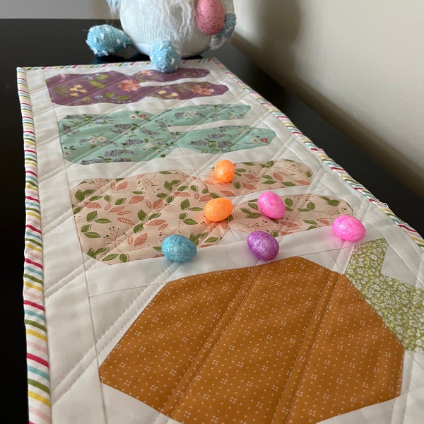 Quilted Easter Table Runner - Etsy