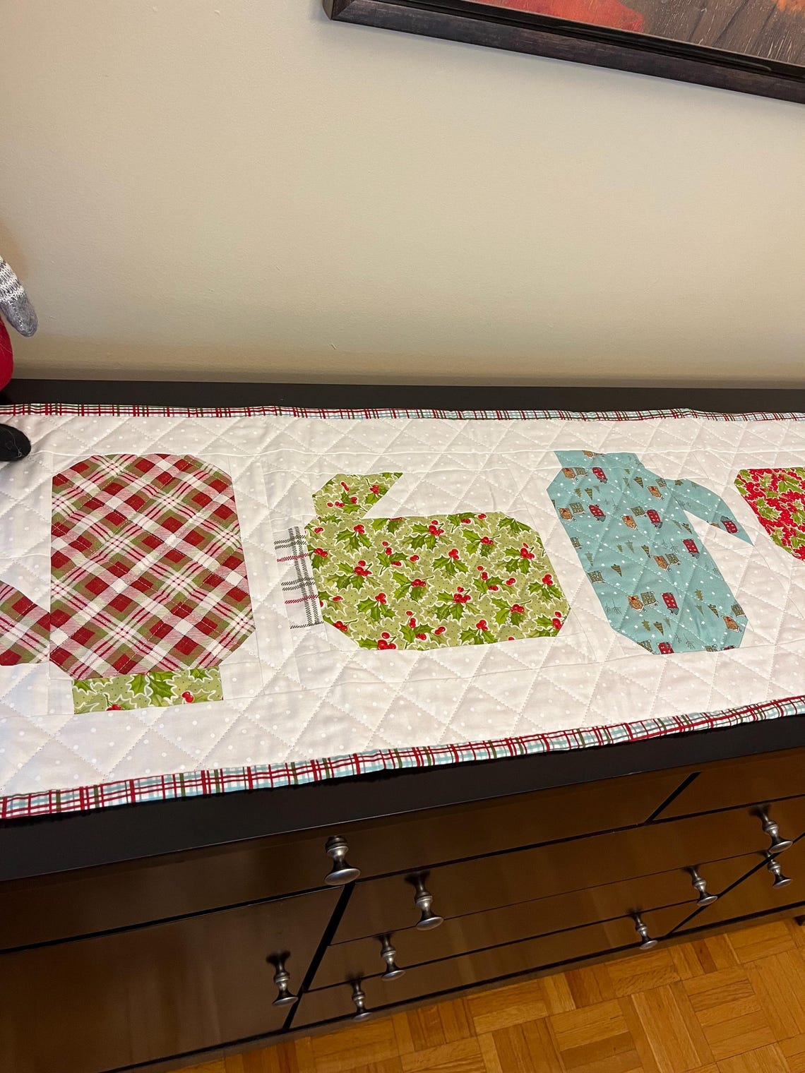 Handmade Quilted Christmas “lost Mittens” Table Runner - Etsy