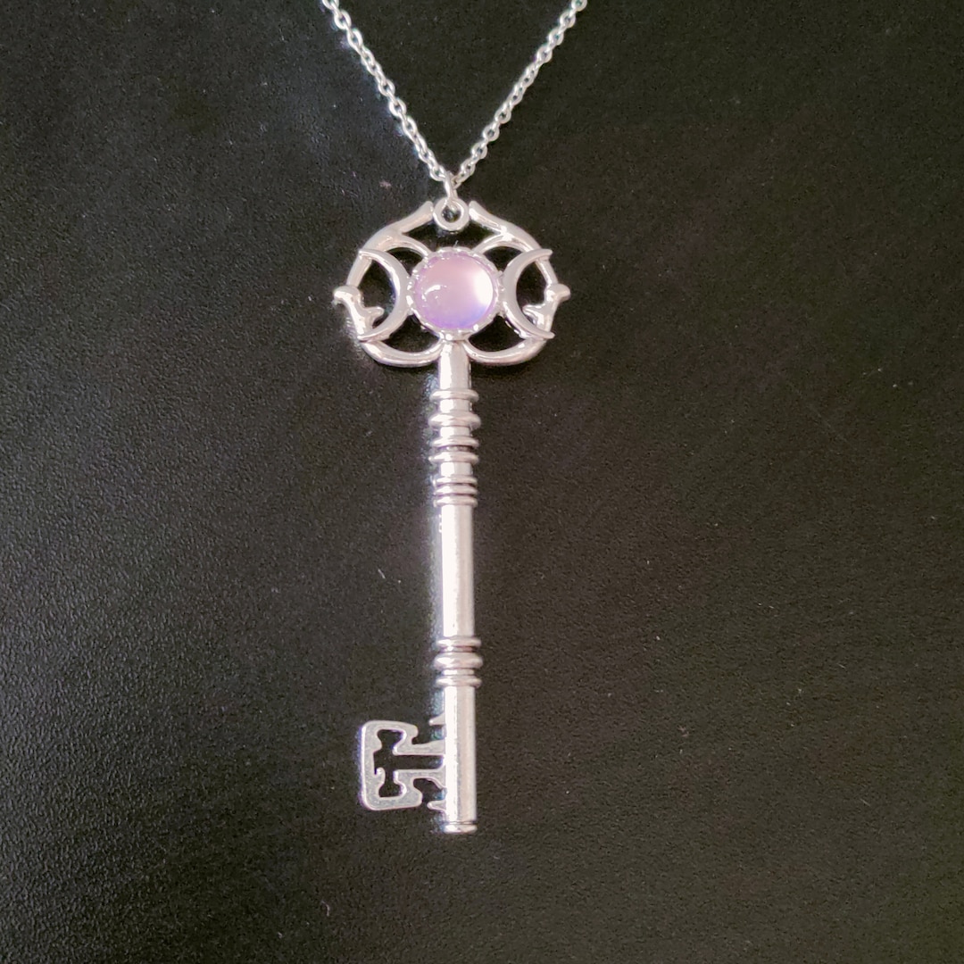 Paranormal Key for Strength and Feminine Fulfillment, Amulet Talisman ...