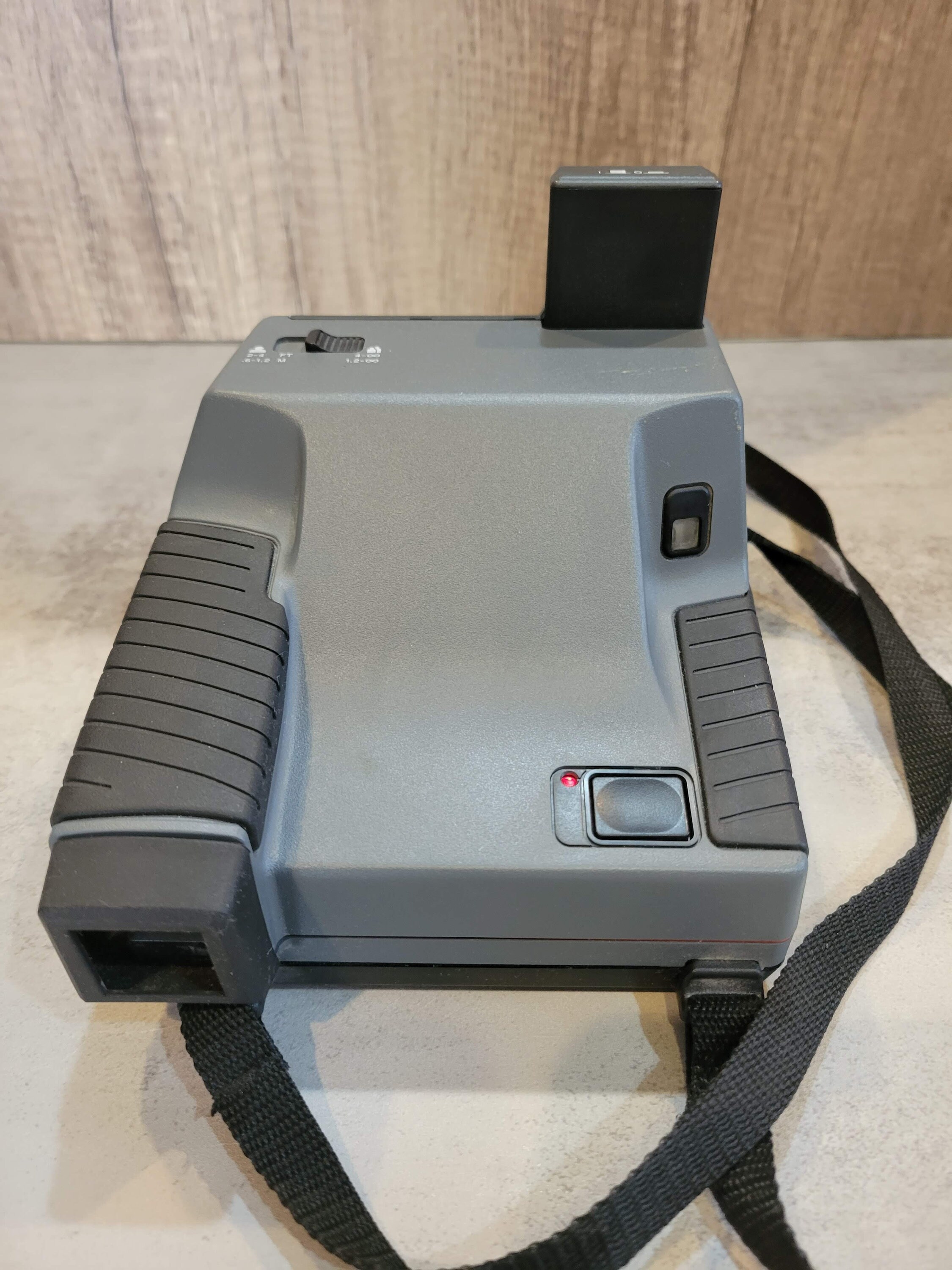 Polaroid Impulse Portrait Instant Camera 600 Plus With Built in Flash ...