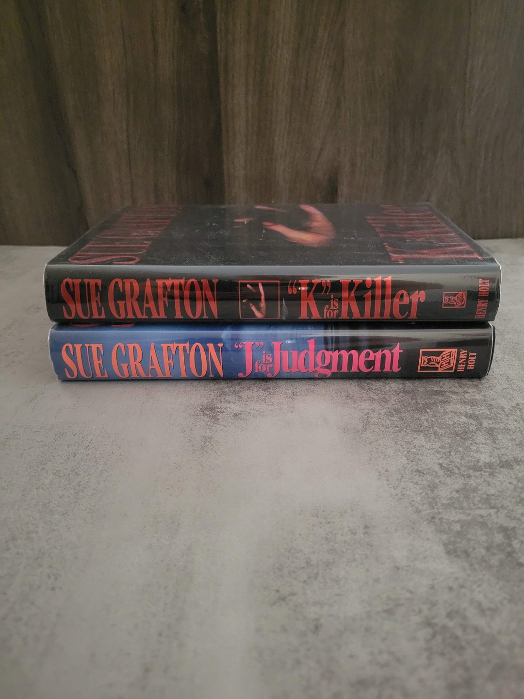 Sue Grafton, Kinsey Milhone Alphabet Series First Edition Book, J is ...