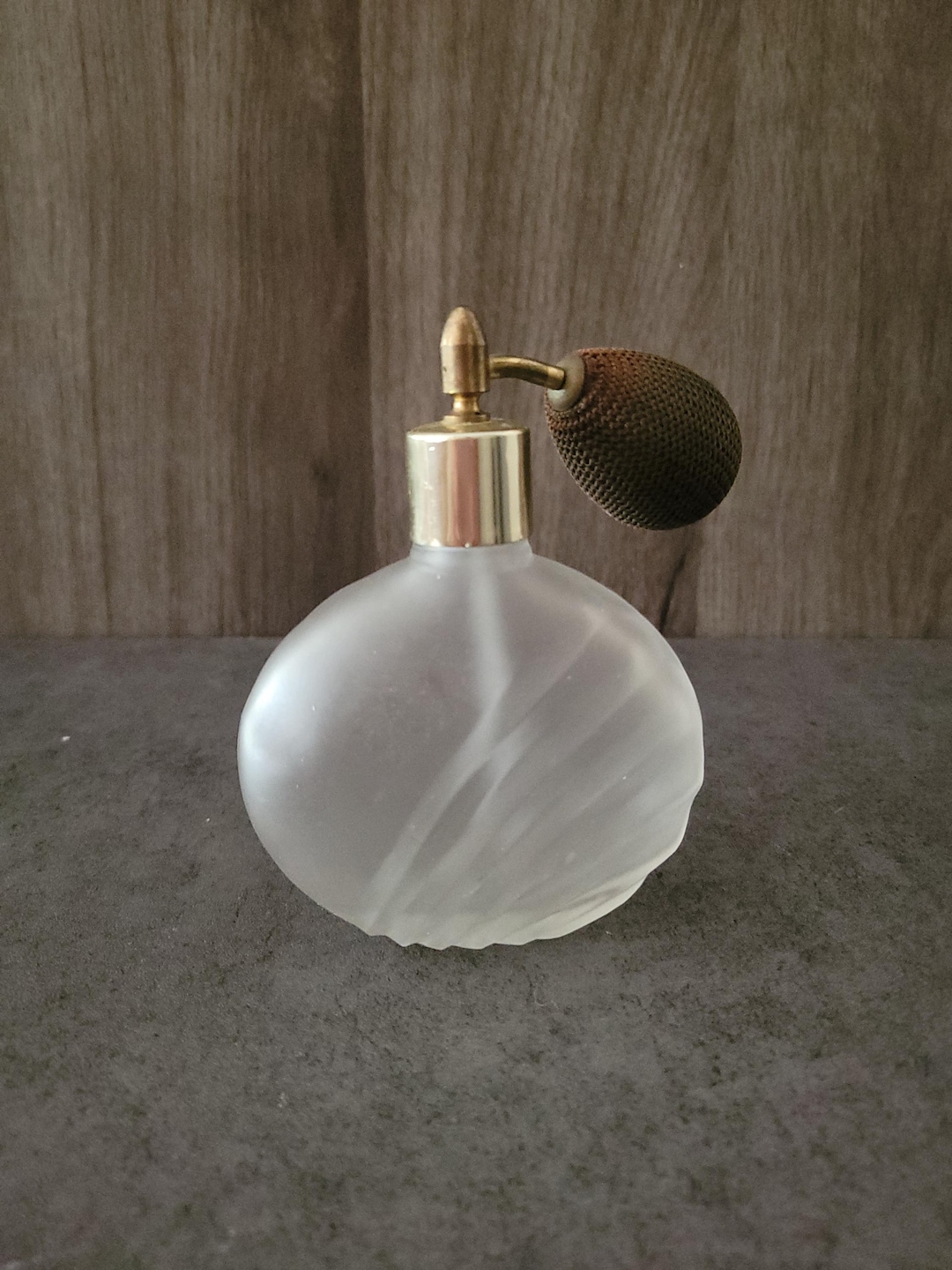 Vintage Frosted Glass Perfume Atomizer Bottle Gold Top, Frosted Bottle ...