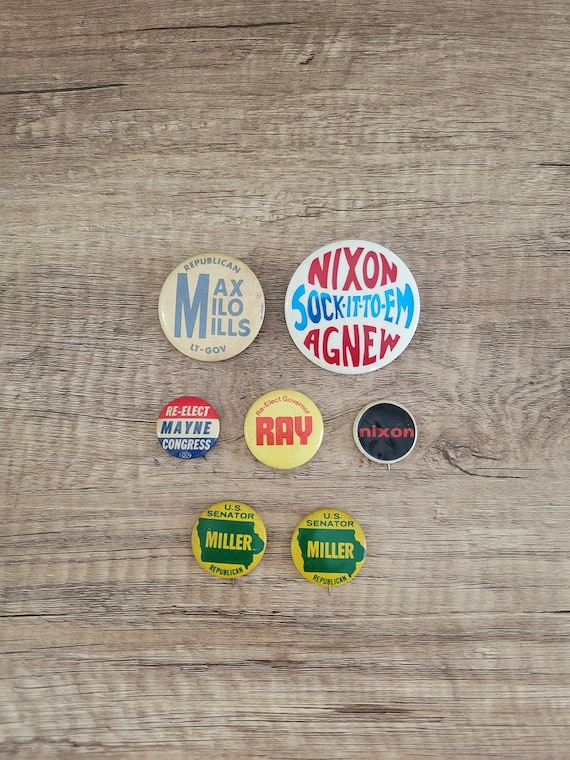 Vintage political buttons - Gem