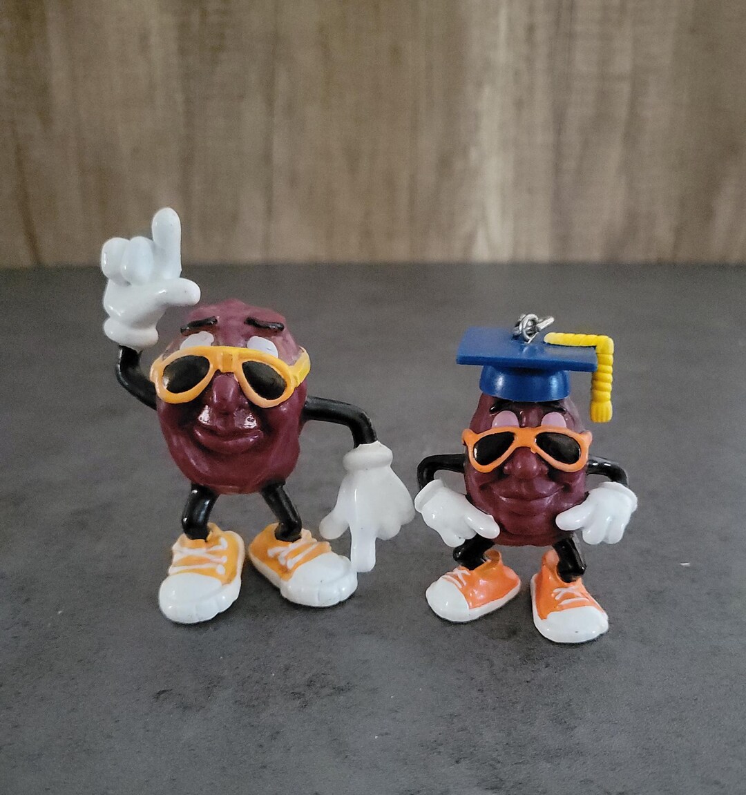 1987 California Raisins PVC Figurine and Graduation Keychain, Gift, Toy ...