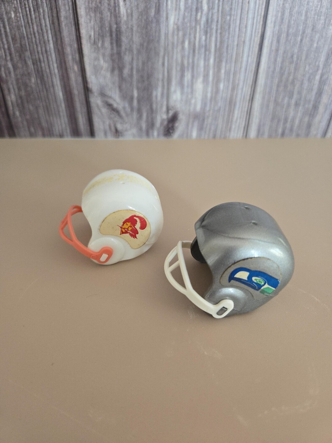 Vintage 1976 NFL Exspansion Team Plastic Helmets Gumball Prize, Tampa ...
