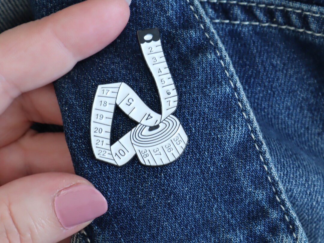Crafter Fun Tape Measure Pin Badge, Hobbyist White Craft Tool Brooch ...