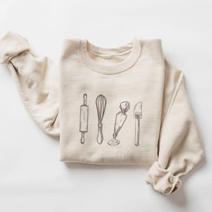 Baking Sweatshirt, Bakery Sweatshirt, Baker Gift, Baking Lover Gift ...