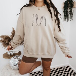 Baking Sweatshirt, Bakery Sweatshirt, Baker Gift, Baking Lover Gift ...