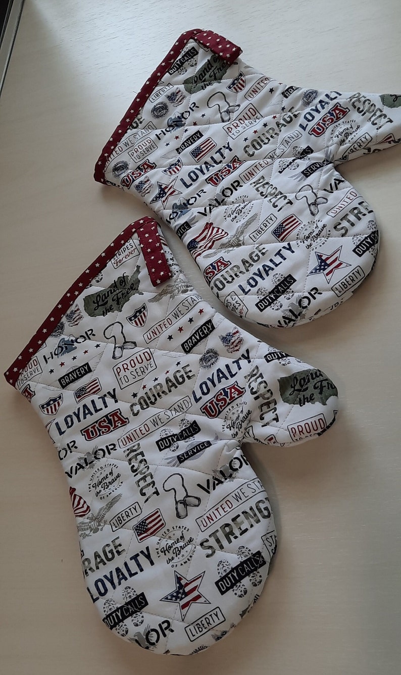 Hand Made and Quilted Patriotic Oven Mitts!!! - Etsy