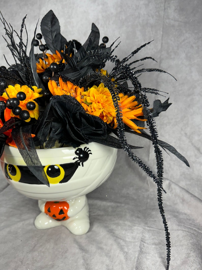 Halloween Mummy Holding Pumpkin Planter Flower Floral Centerpiece ...