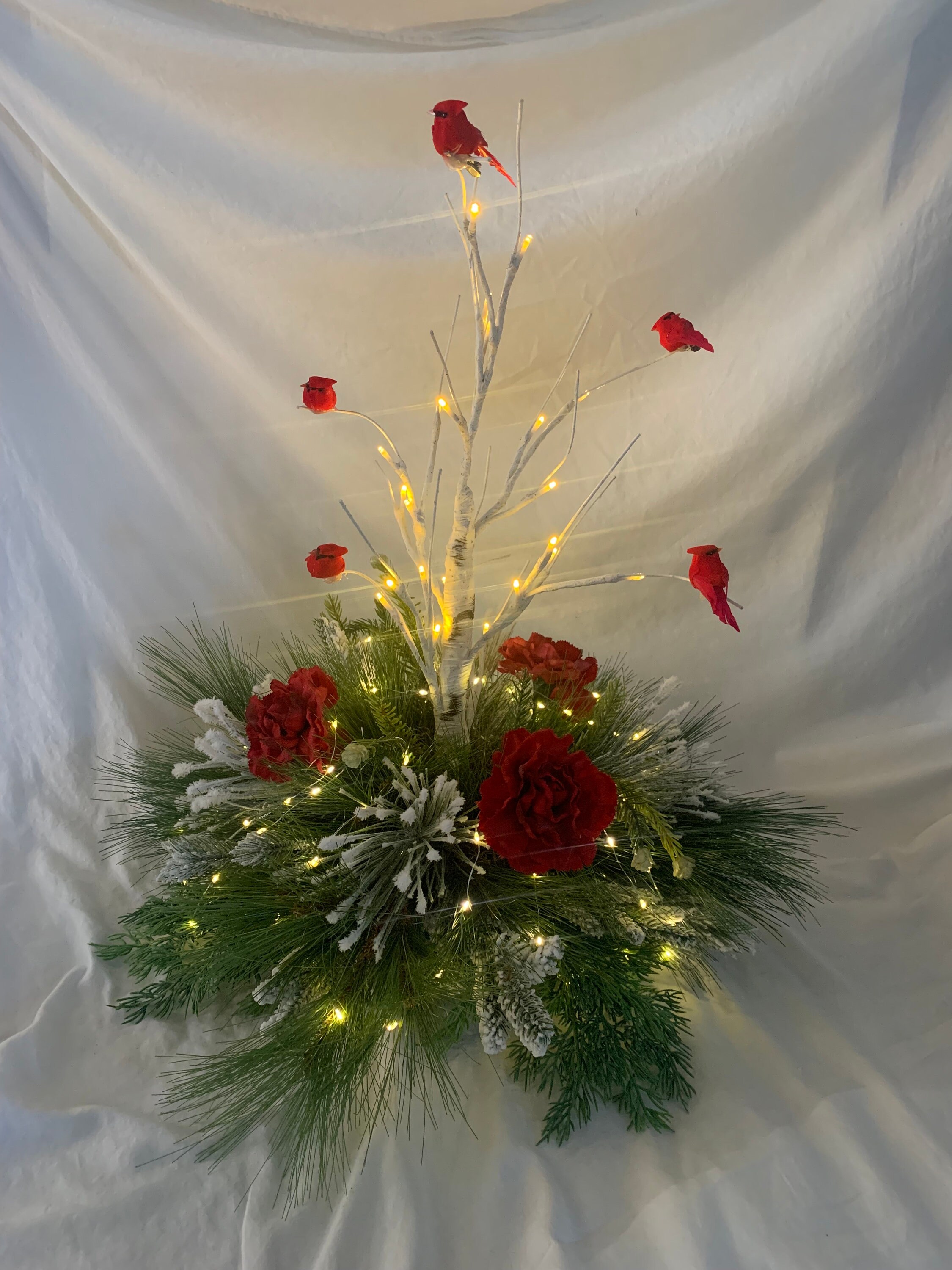 Christmas Cardinal Tree 100 LED Fairy Lights Lighted Tree Arrangement ...