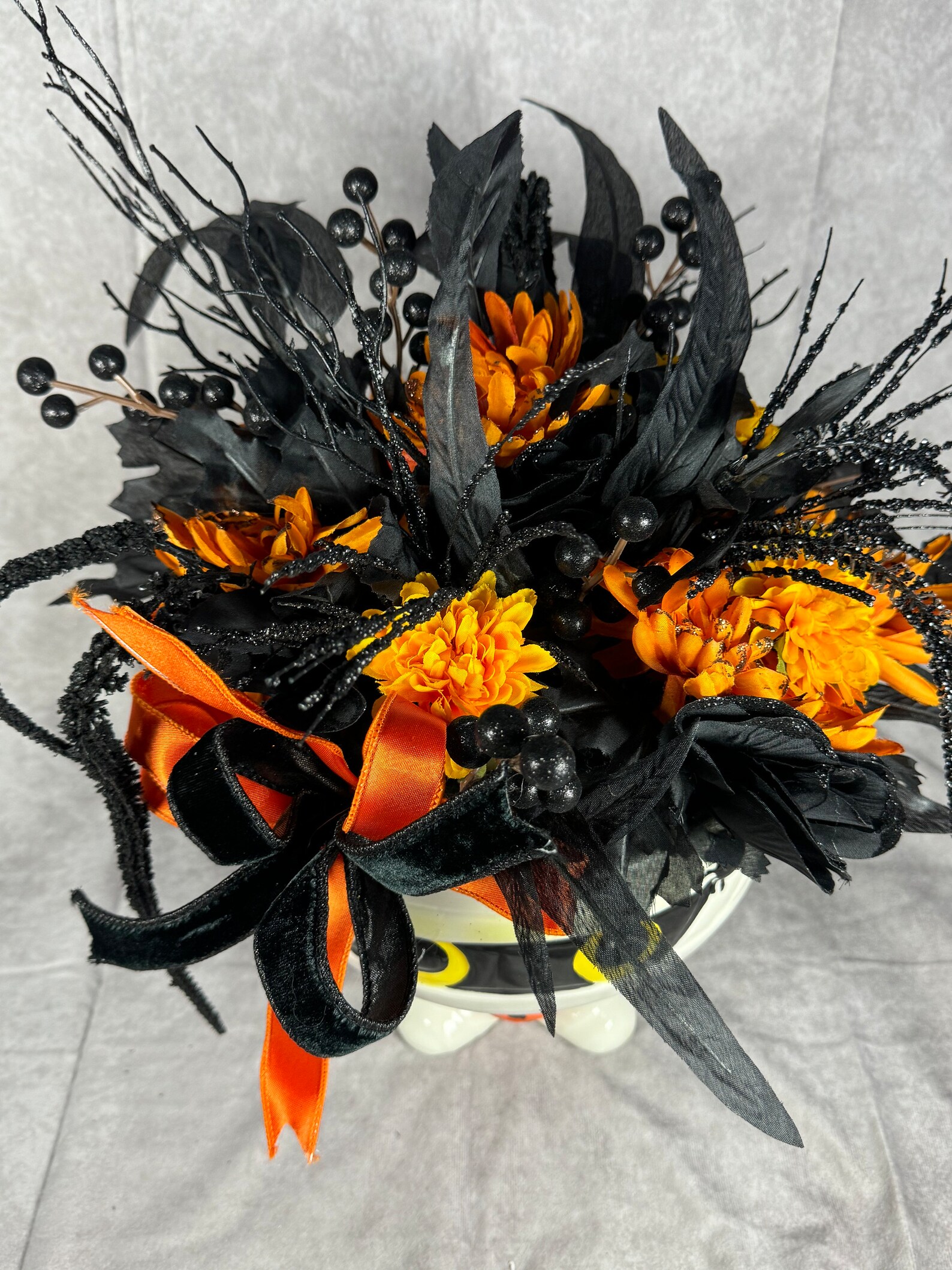 Halloween Mummy Holding Pumpkin Planter Flower Floral Centerpiece ...