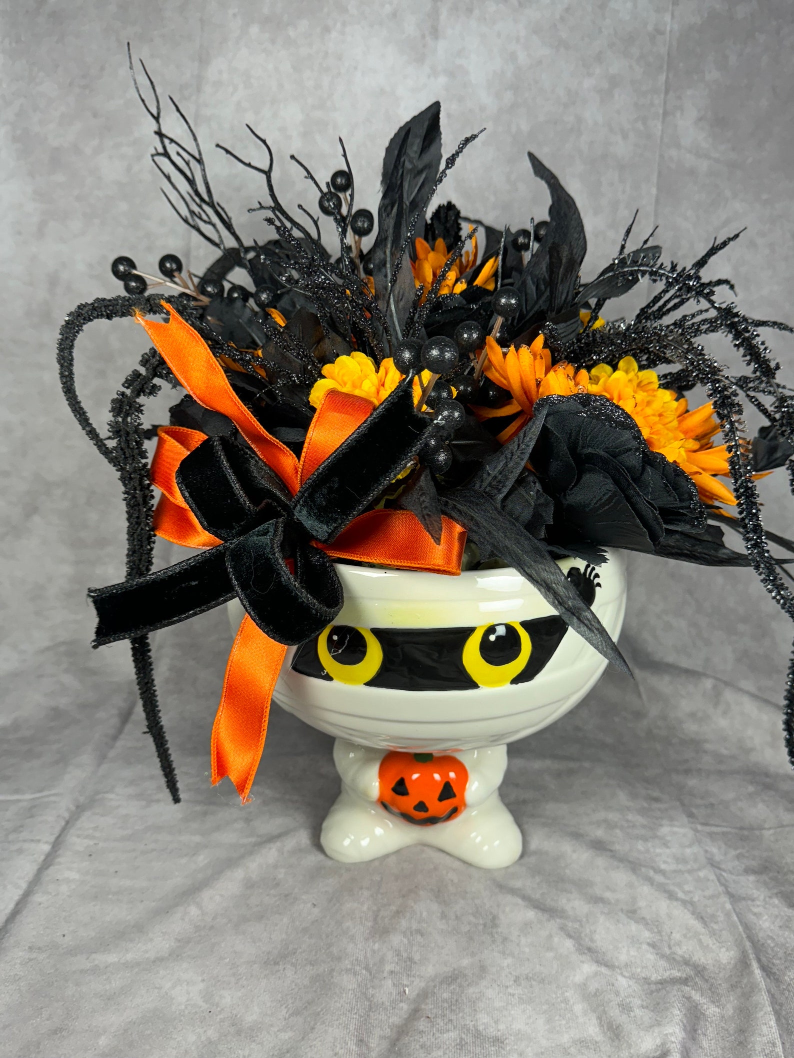 Halloween Mummy Holding Pumpkin Planter Flower Floral Centerpiece ...