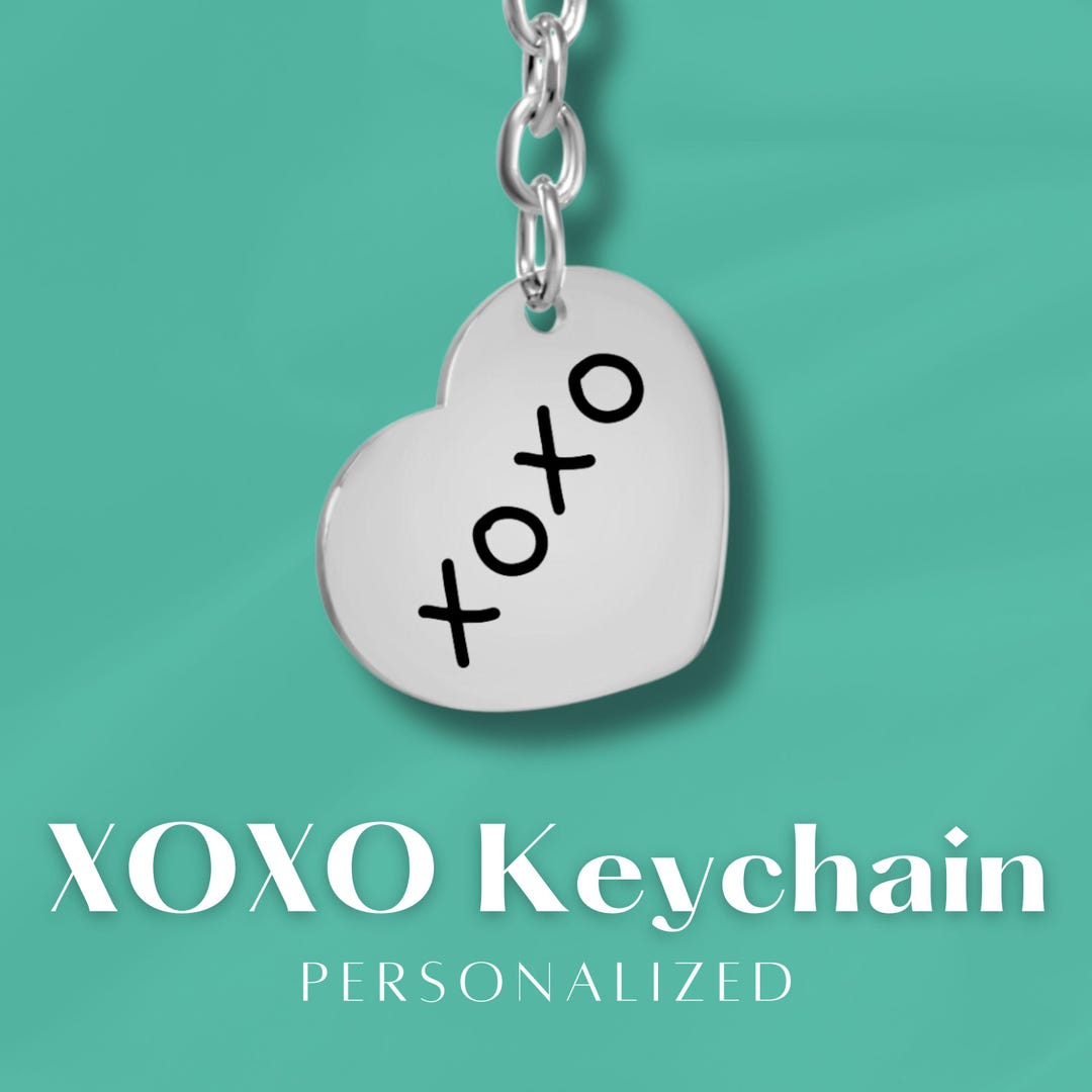 Romantic XOXO Keychain Engraved Birthday Gift Meaningful Keyring Hugs ...