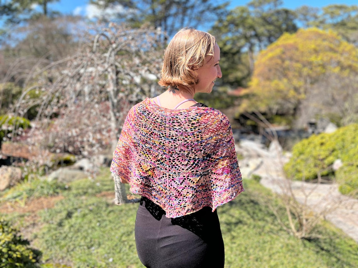 Novel Idea Shawl Knitting PATTERN - Etsy