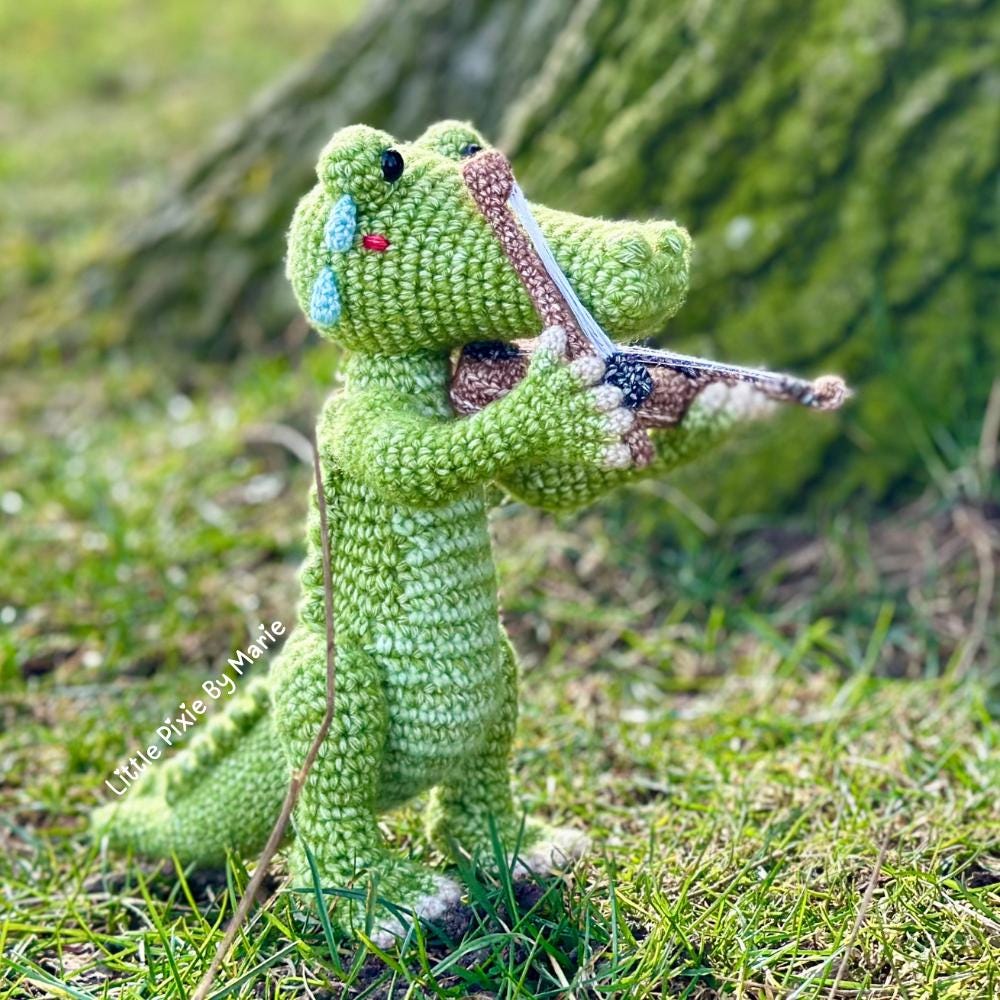 Alligator Crochet Pattern: Alfie the Violin Player (PDF Pattern) - Etsy