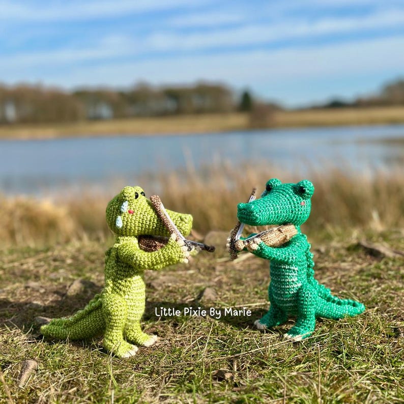 Alligator Crochet Pattern: Alfie the Violin Player (PDF Pattern) - Etsy