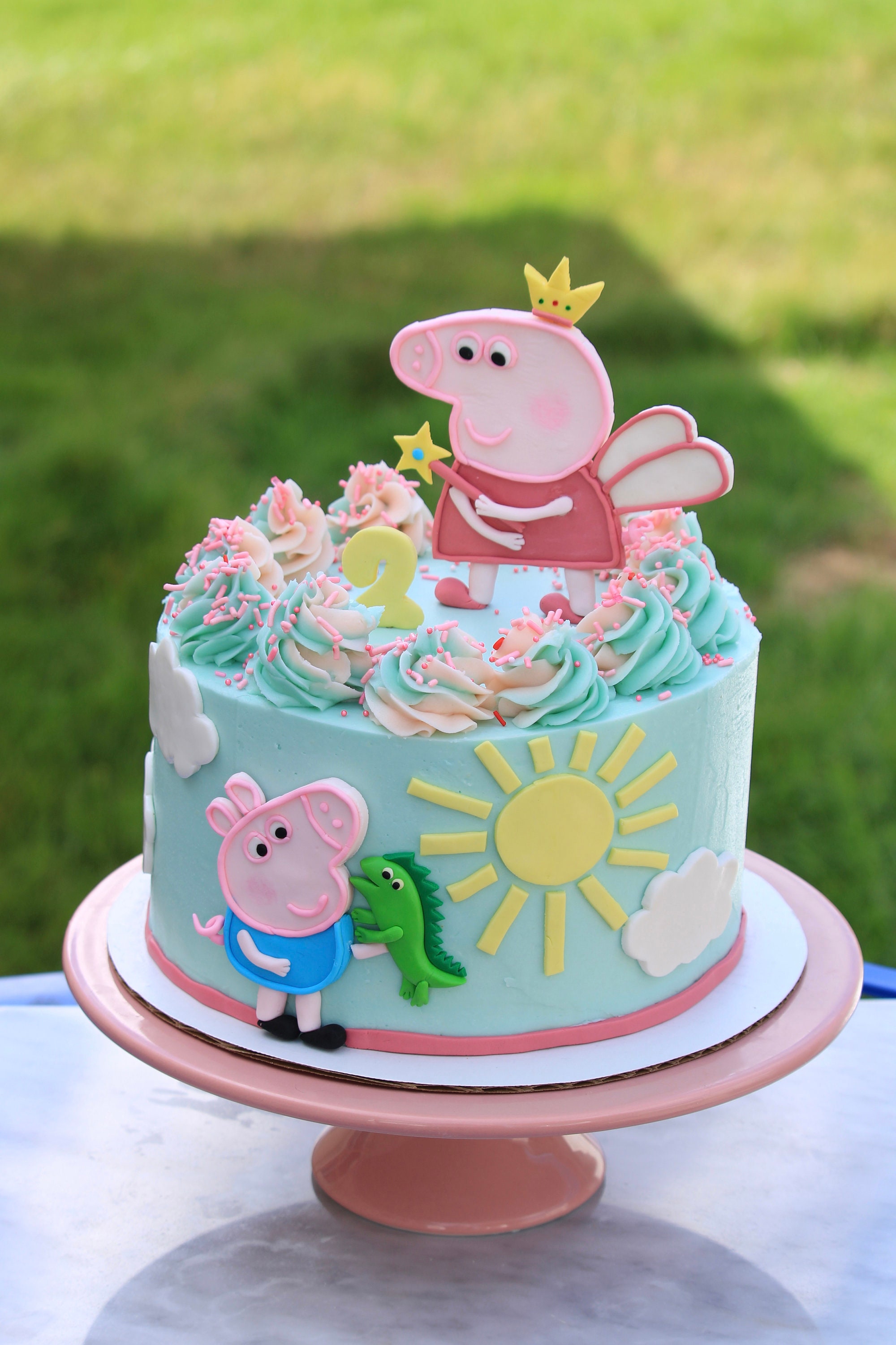 Peppa Pig Fondant Cake Topper - Etsy